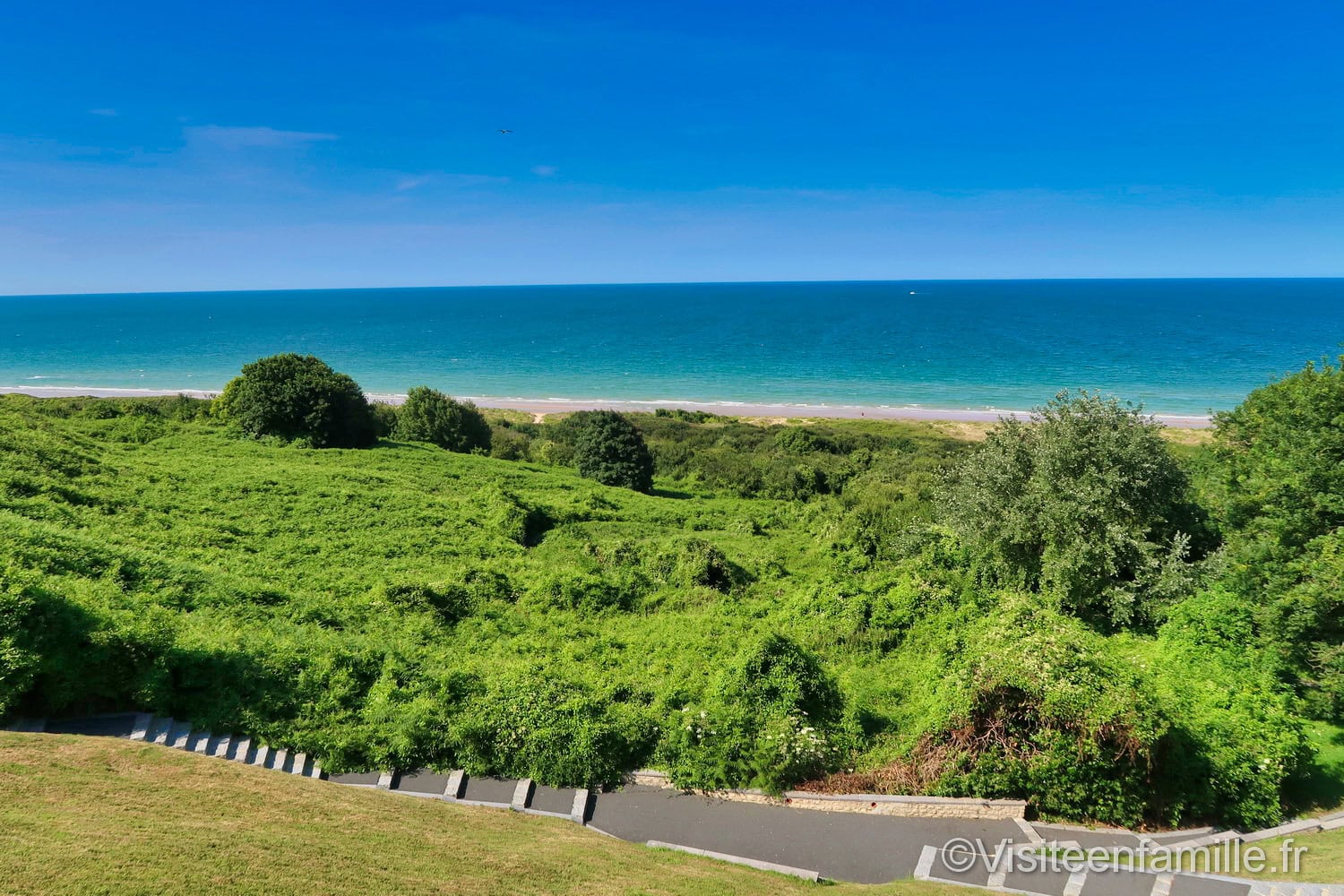 Le cimetière militaire américain de Colleville-sur-Mer | Visite en famille