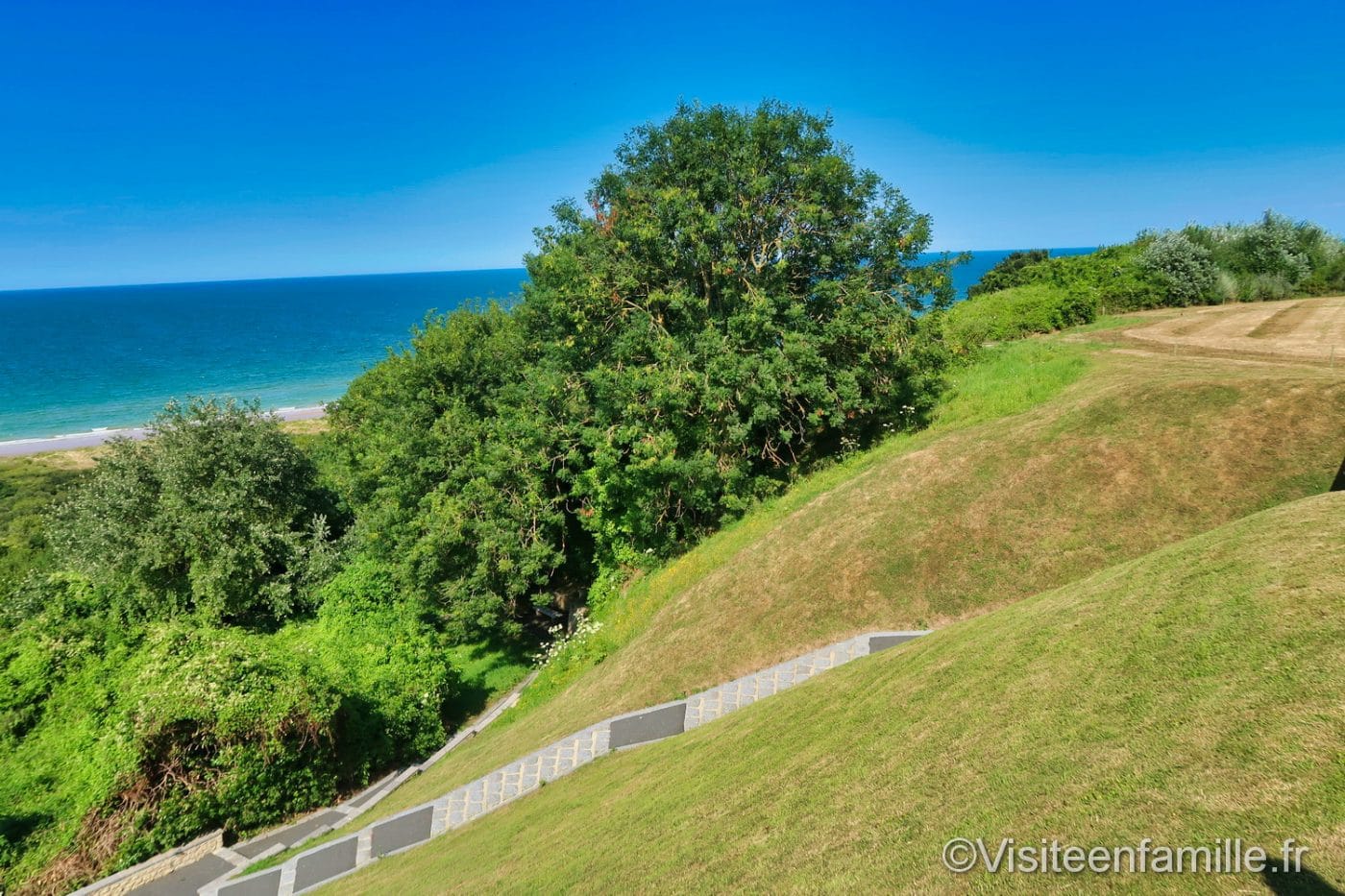 Le cimetière militaire américain de Colleville-sur-Mer | Visite en famille