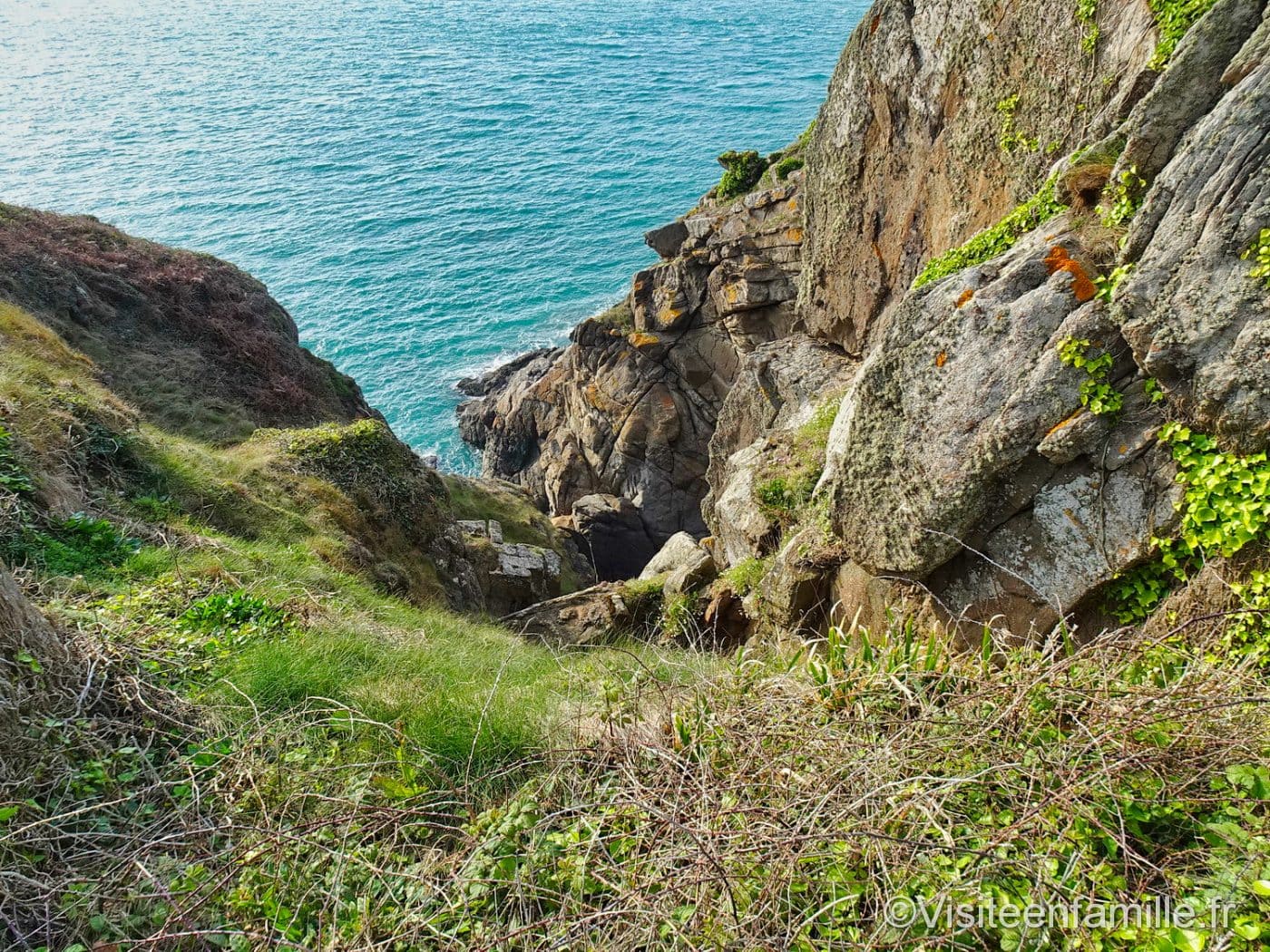 La pointe du Grouin, un petit bijou à voir en Bretagne | Visite en famille